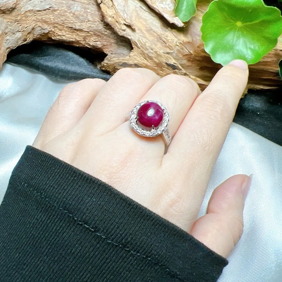 Nhẫn Oval Ruby Nam Phi, Vàng 18k - Ngọc Bích Phong Thủy